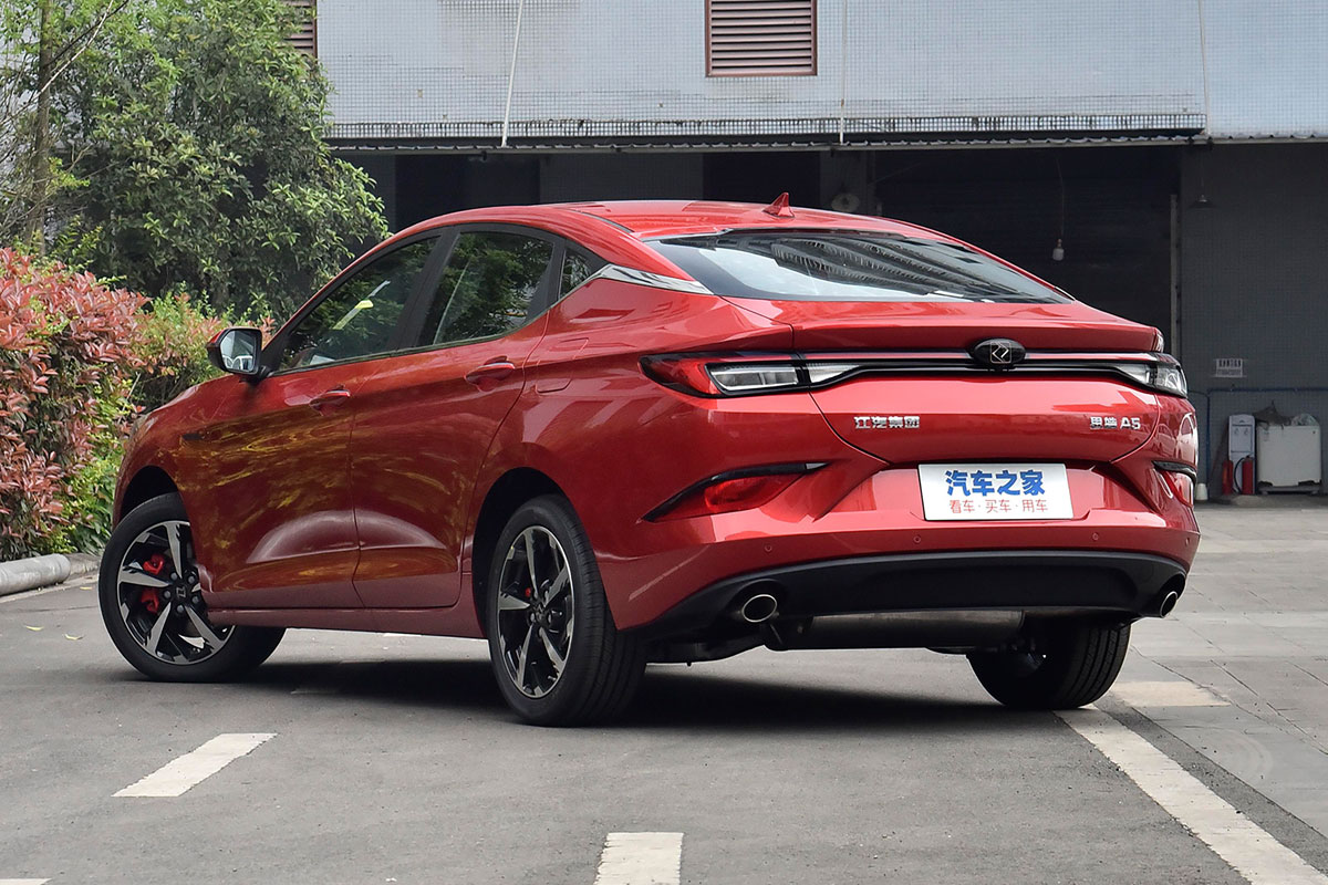 فروش اقساطی KMC J7 تحویل فوری 1403 با اقساط 60 ماهه