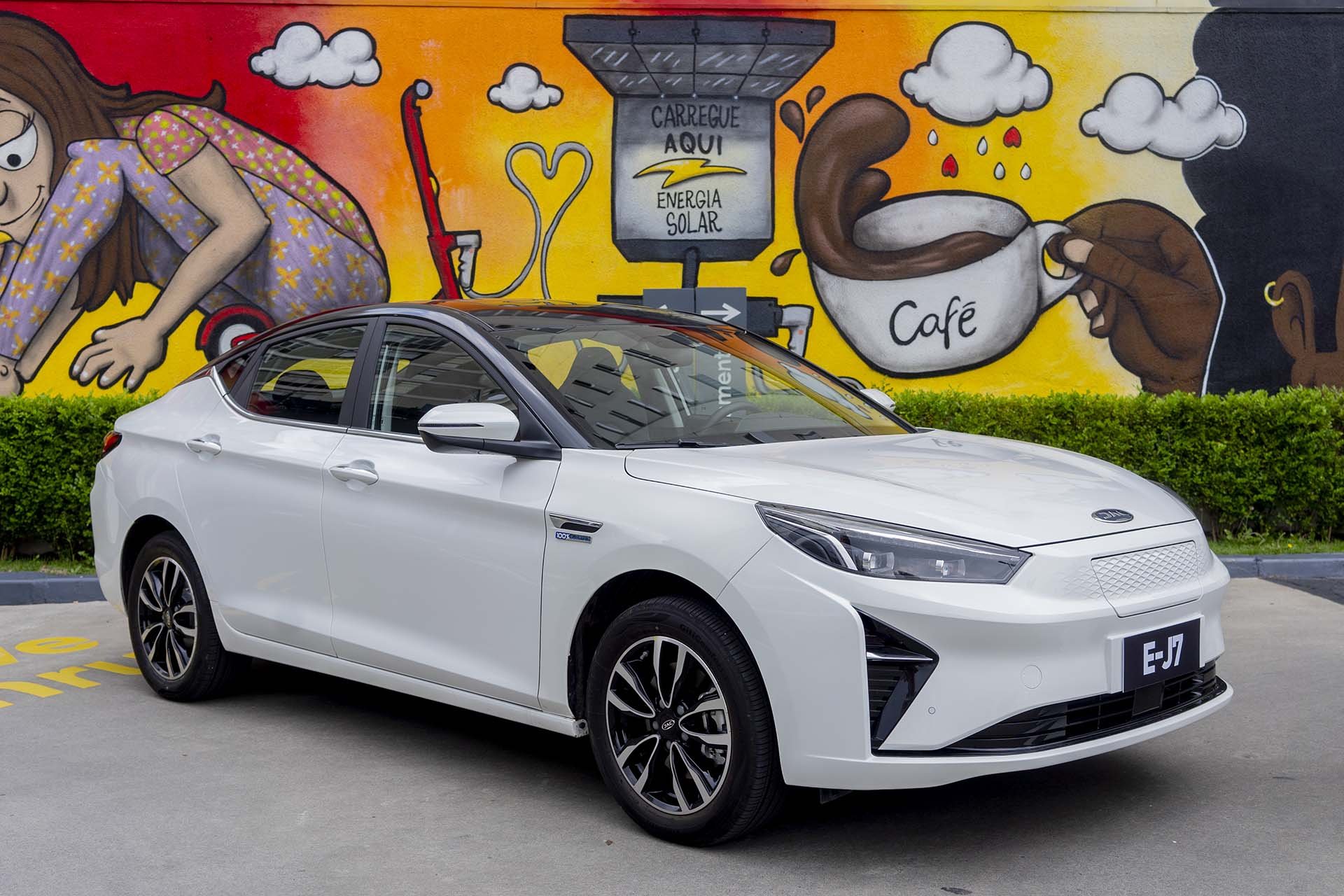 فروش اقساطی KMC J7 تحویل فوری 1404 با اقساط 60 ماهه