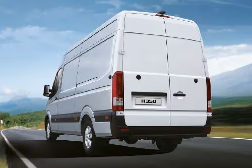 فروش اقساطی ون هیوندای H350 تحویل فوری 1404 با اقساط 60 ماهه